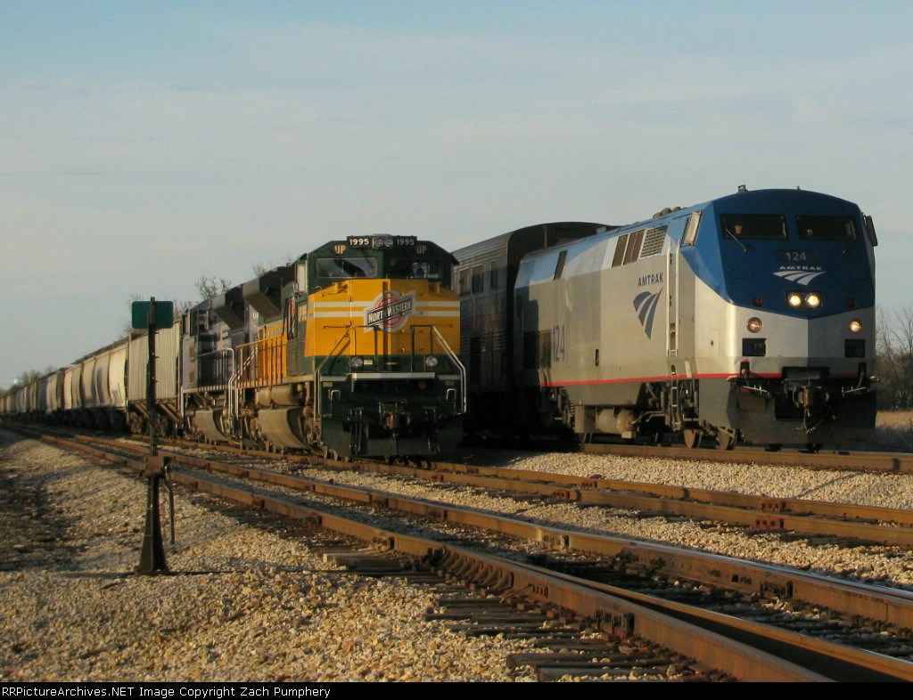 Southbound Amtrak Texas Eagle Train #21 Passing a Southbound UP Manifest